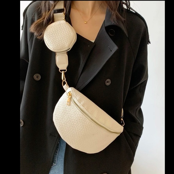 Bags | Leather Single Pocket Adjustable Strap Fanny Pack With A ...